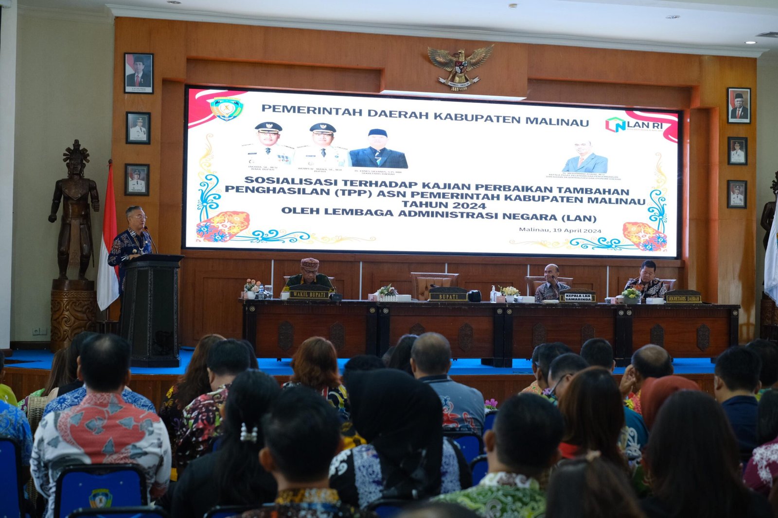 Bupati Malinau Resmi Buka Sosialisasi TPP ASN Pemkab Malinau Tahun 2024 ... Bupati Malinau Resmi Buka Sosialisasi TPP ASN Pemkab Malinau Tahun 2024 ...